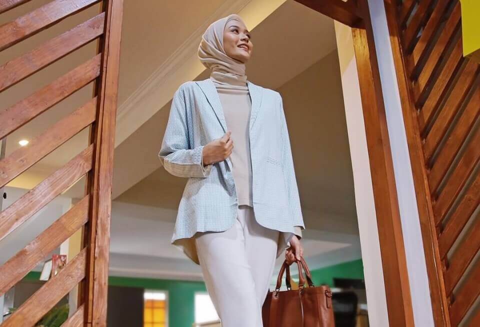 Fashion Wanita Karir Berhijab - Blog Pusatseragam